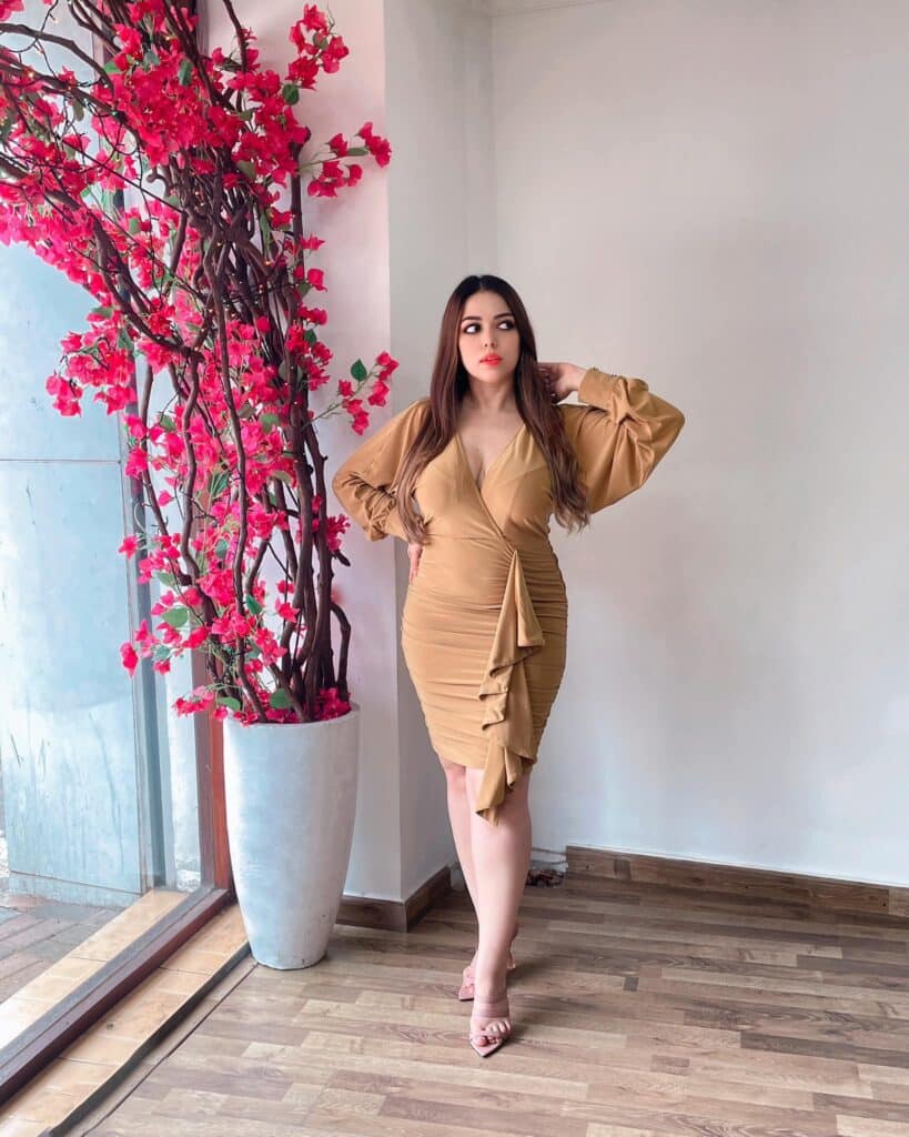 Lojain Mustard Yellow Luxe - Kathyusha Exclusive Wear